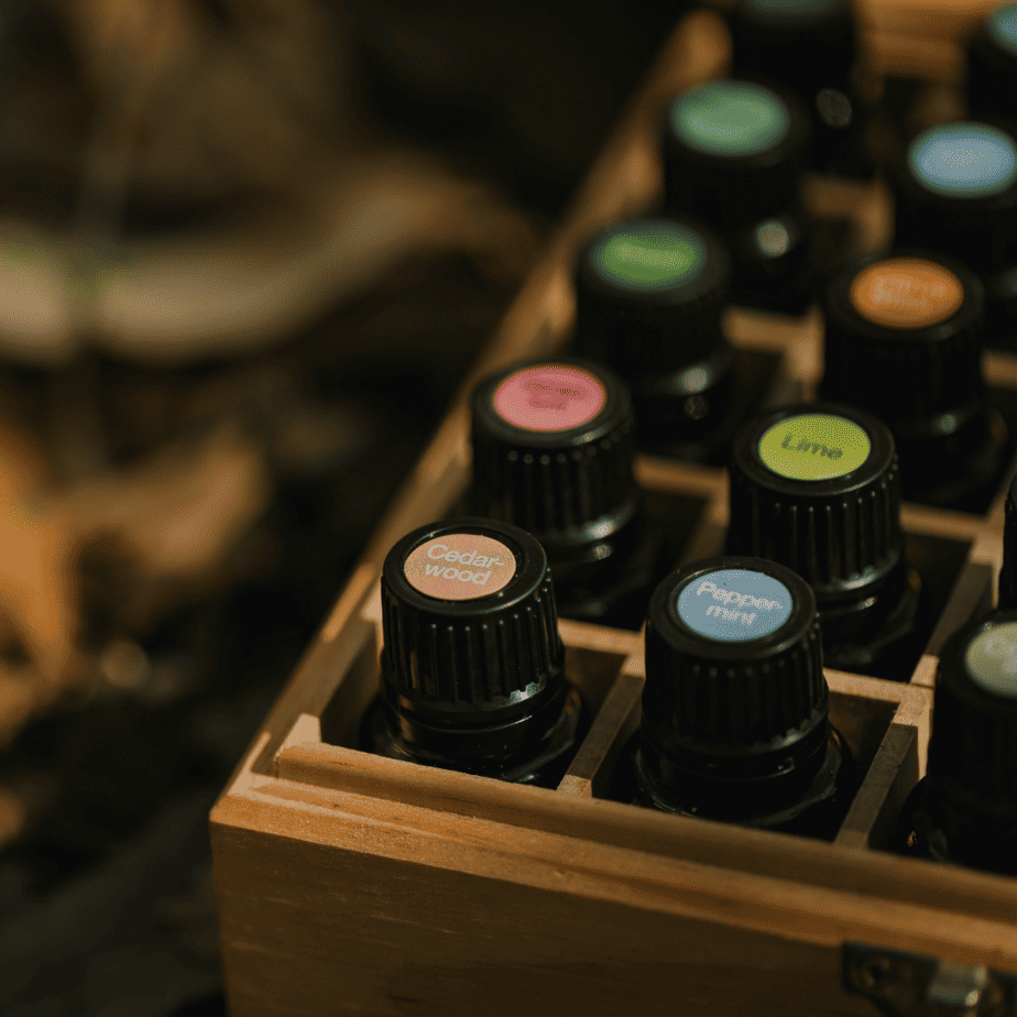 9 Genius Essential Oil Storage Ideas To Organize Your Essential Oil ...