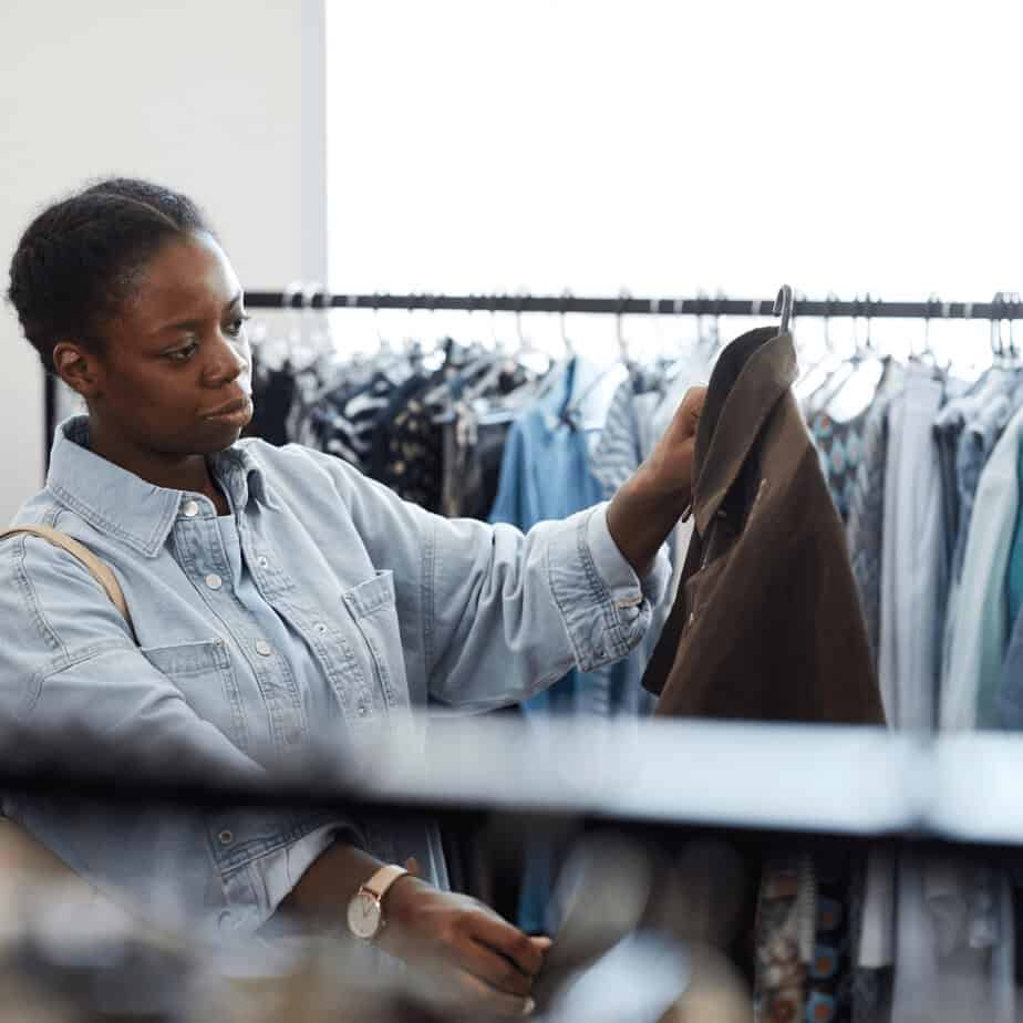 Step By Step Guide For How to Organize a Clothing Swap - Sustain Life ...