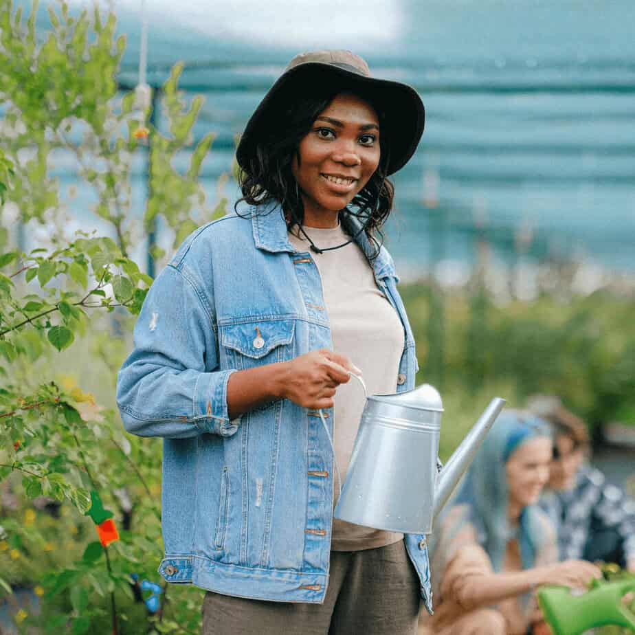 10 Must Know Gardening Safety Tips For Beginner Gardeners - Sustain ...