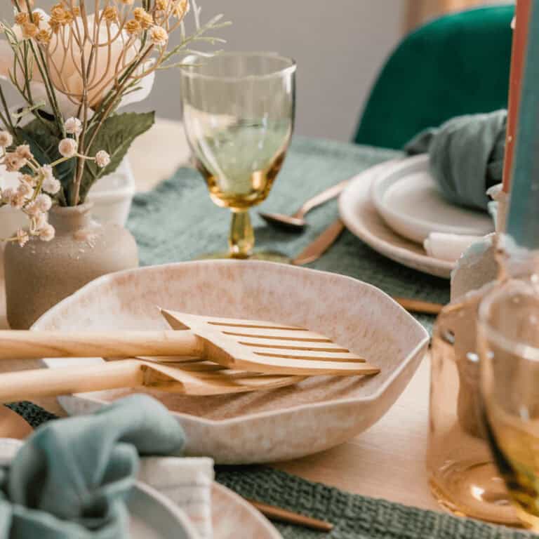 21 Gorgeous DIY Easter Tablescape Ideas for Budget-Friendly Decor ...